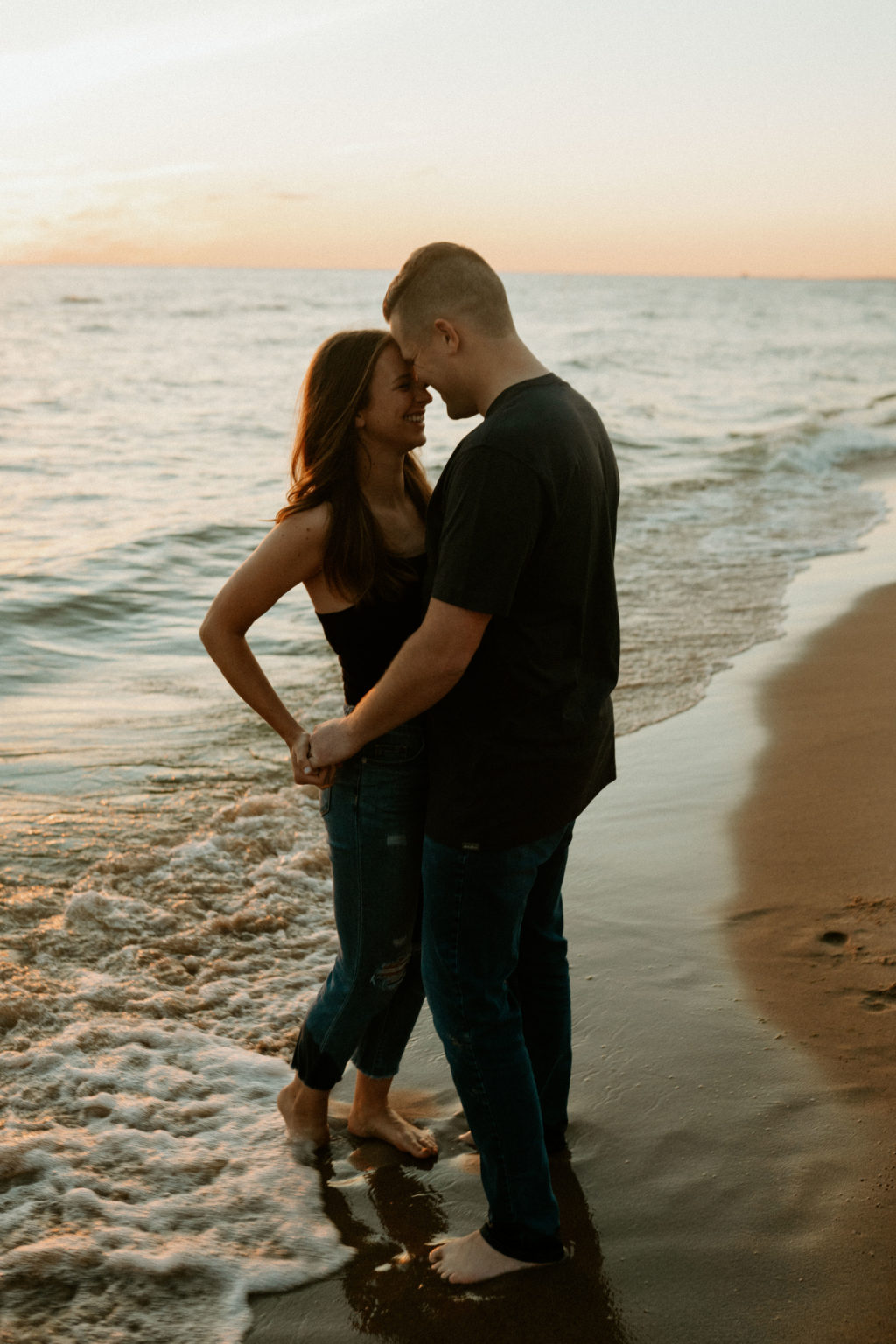 Michigan Engagement Photo Vibes To Inspire You - boyfromthemitten.com